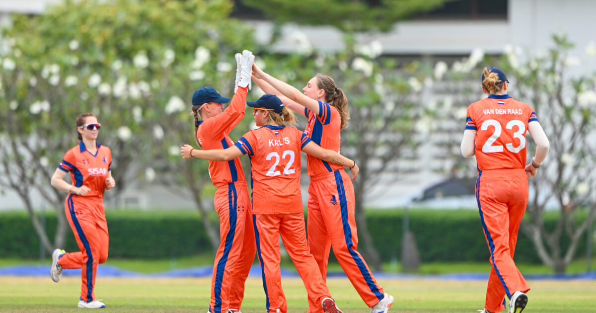 KNCB | Dutch women defeat Emirates in Bangkok